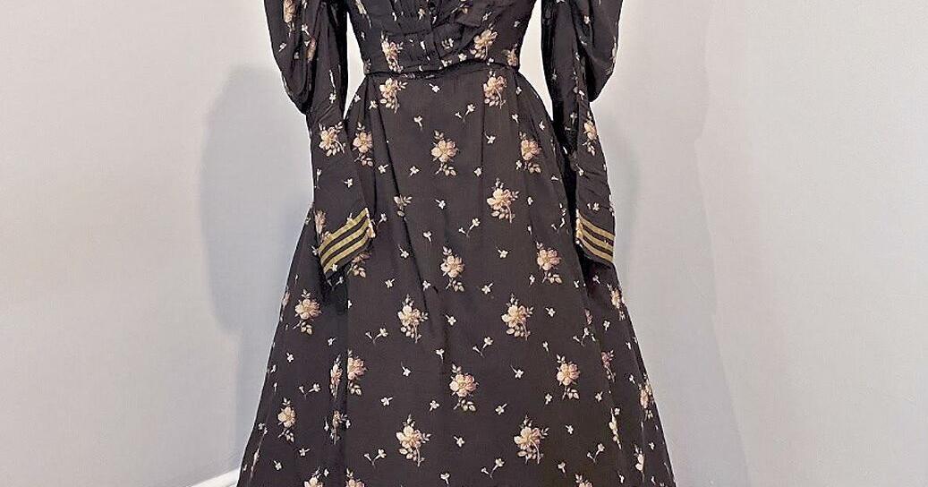 Throwback Thursday: Dress helps to imagine world that no longer exists ...