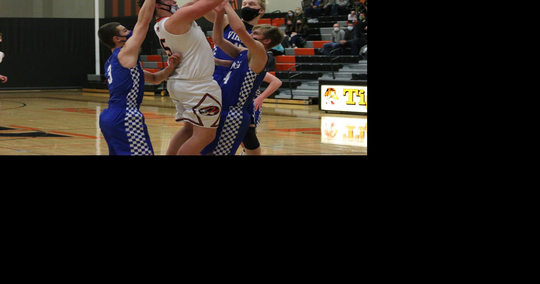 Schneider's career day lifts Ripon Tigers over Kettle Moraine Lutheran ...