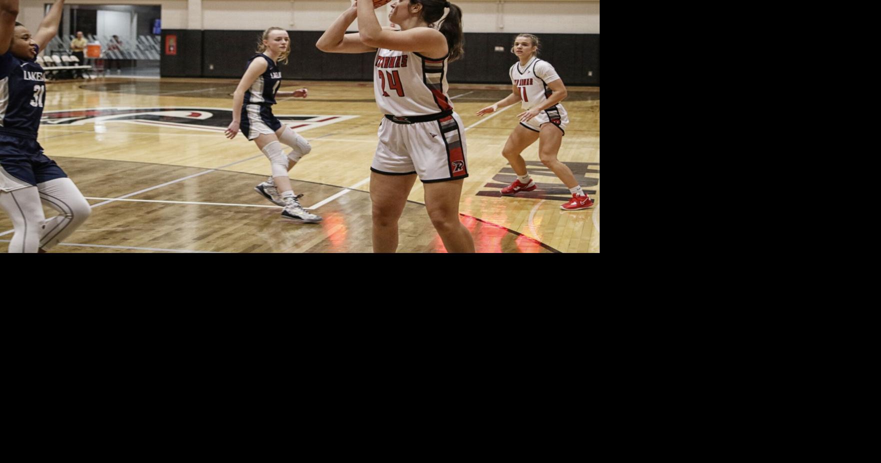 Ripon College Red Hawk women's basketball team reel in Lakeland Muskies ...