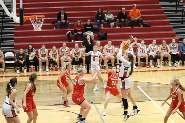 Ripon College Red Hawk women's basketball team dominates Monmouth ...