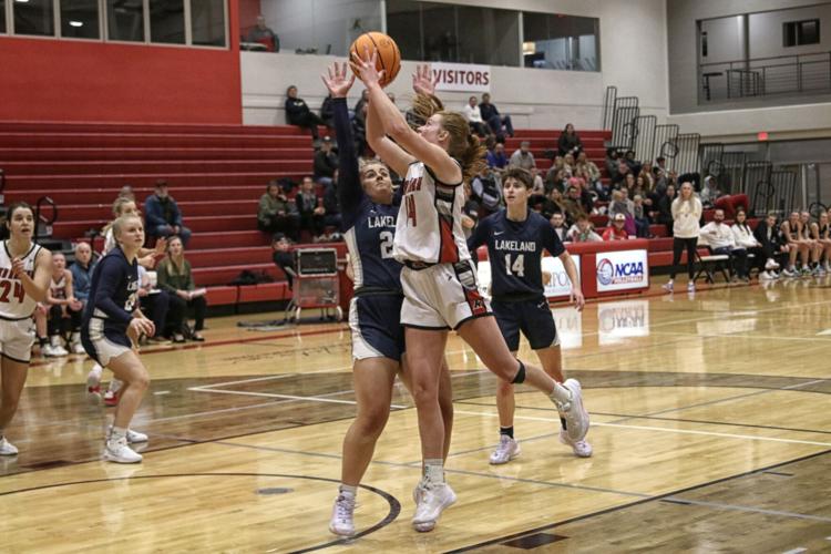 Ripon College Red Hawk women's basketball team reel in Lakeland Muskies ...