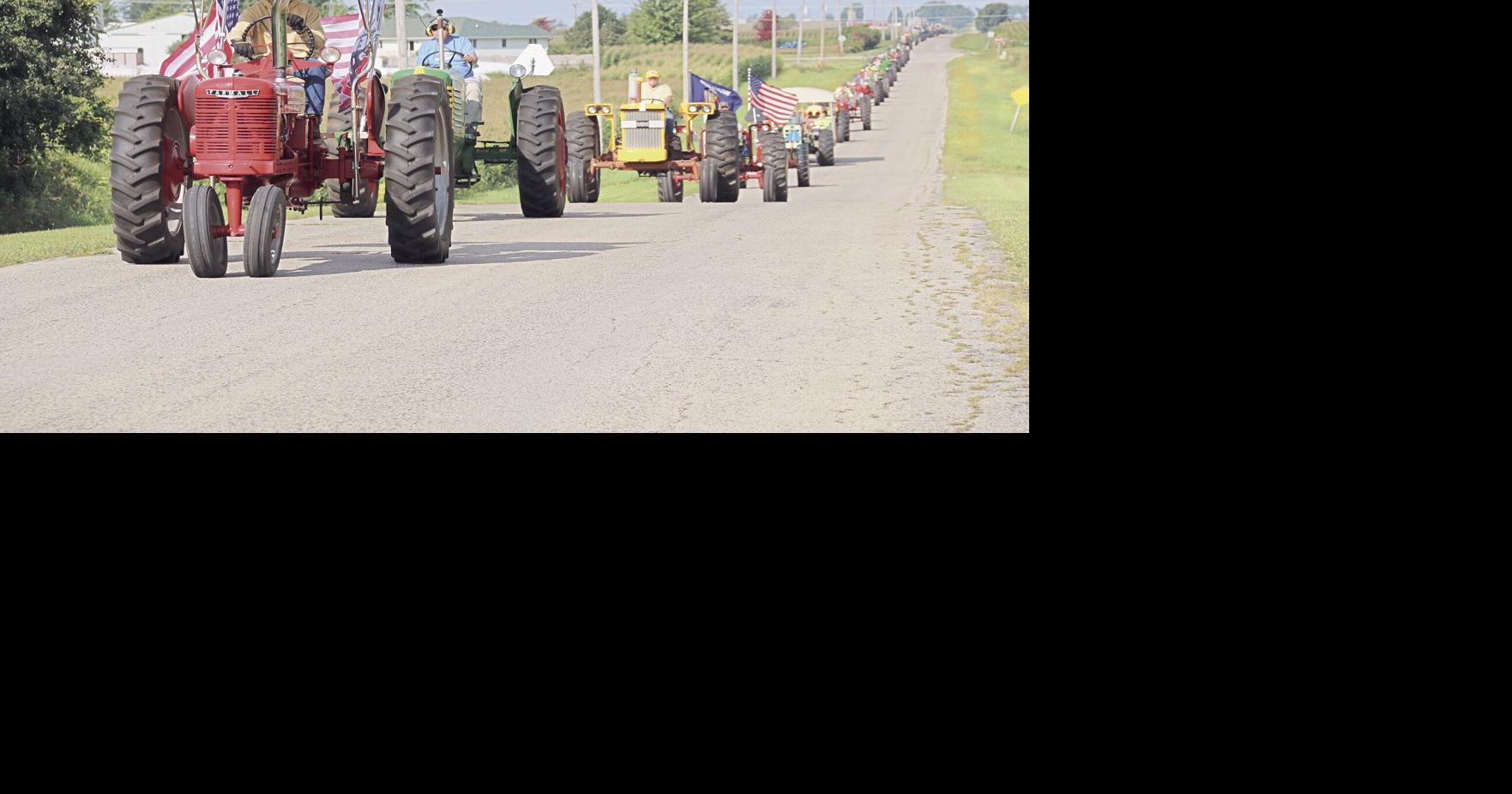 (88 PHOTOS) Tractoring along: 14th-annual East Central Tractor Cruise ...