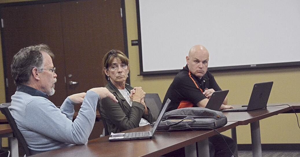 Ripon School Board votes to forego bylaw, elects Scott for another term ...