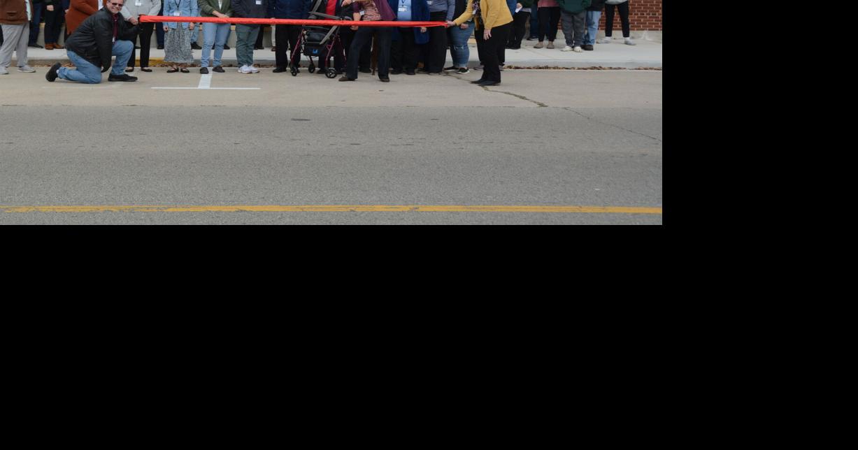 Community effort: New Brandon Library unveiled | Local News ...