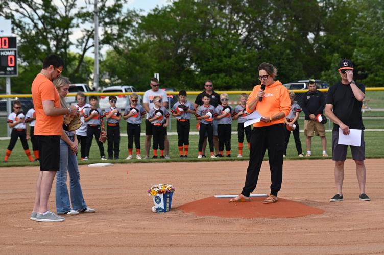 Emmet Zodrow Mound Dedication (Miya Grunert photos) | Multimedia ...