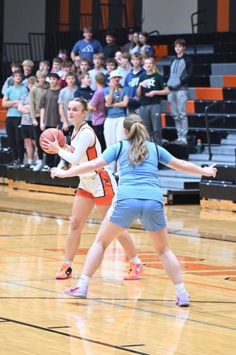 RHS girls' basketball vs. Wisconsin Dells — Dec. 11, 2025 (Miya Grunert ...