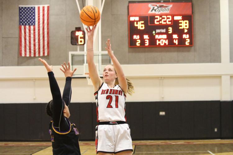 Ripon College Red Hawk women's basketball team grows through early ...
