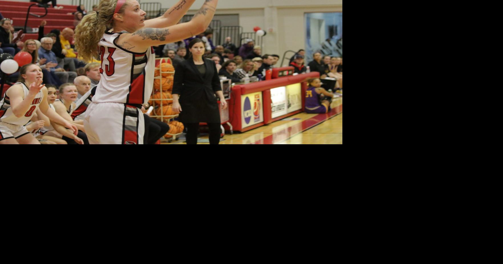 Ripon College Red Hawk women's basketball team suffers first conference ...