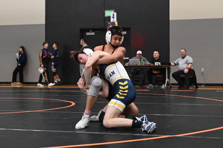 RHS wrestling at Sgt. Andrew Wallace Memorial Scramble — Dec. 27, 2025 ...