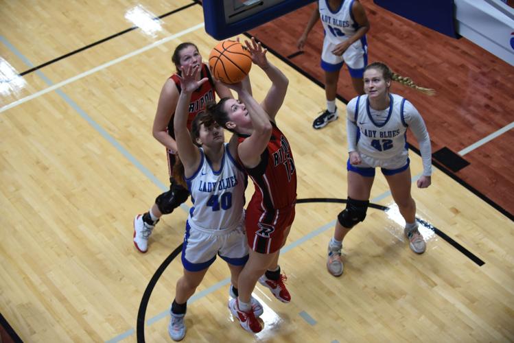 Ripon College Red Hawk women's basketball team holds off Illinois ...
