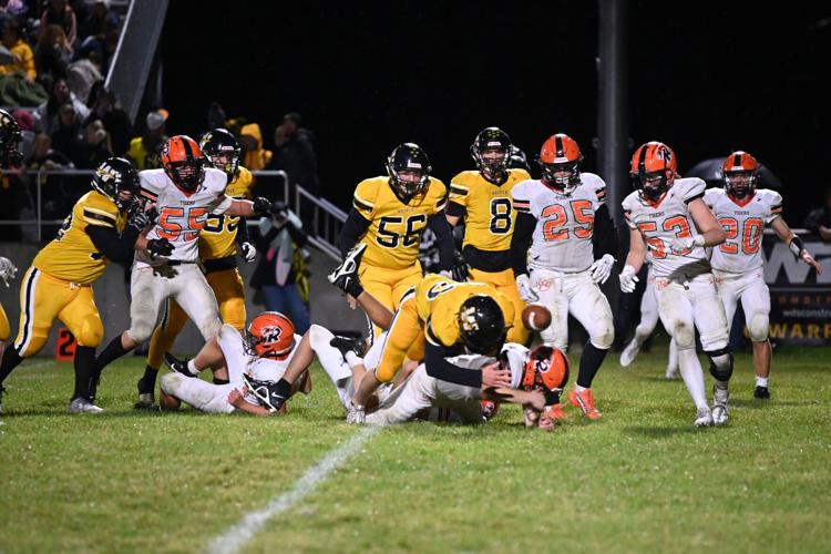 Ripon High School football at Waupun — Oct. 6, 2023 (Miya Grunert ...