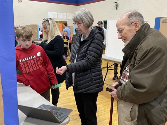 It’s all about the science: Murray Park Quest students showcase their ...