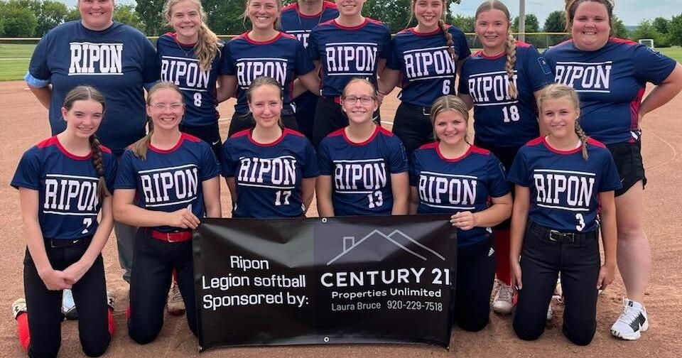 Ripon Legion softball splits twin bill with Green Lake to end season ...
