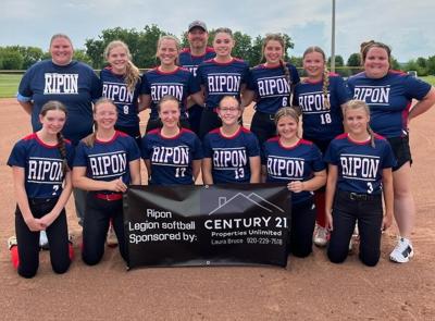 Ripon Legion softball splits twin bill with Green Lake to end season ...