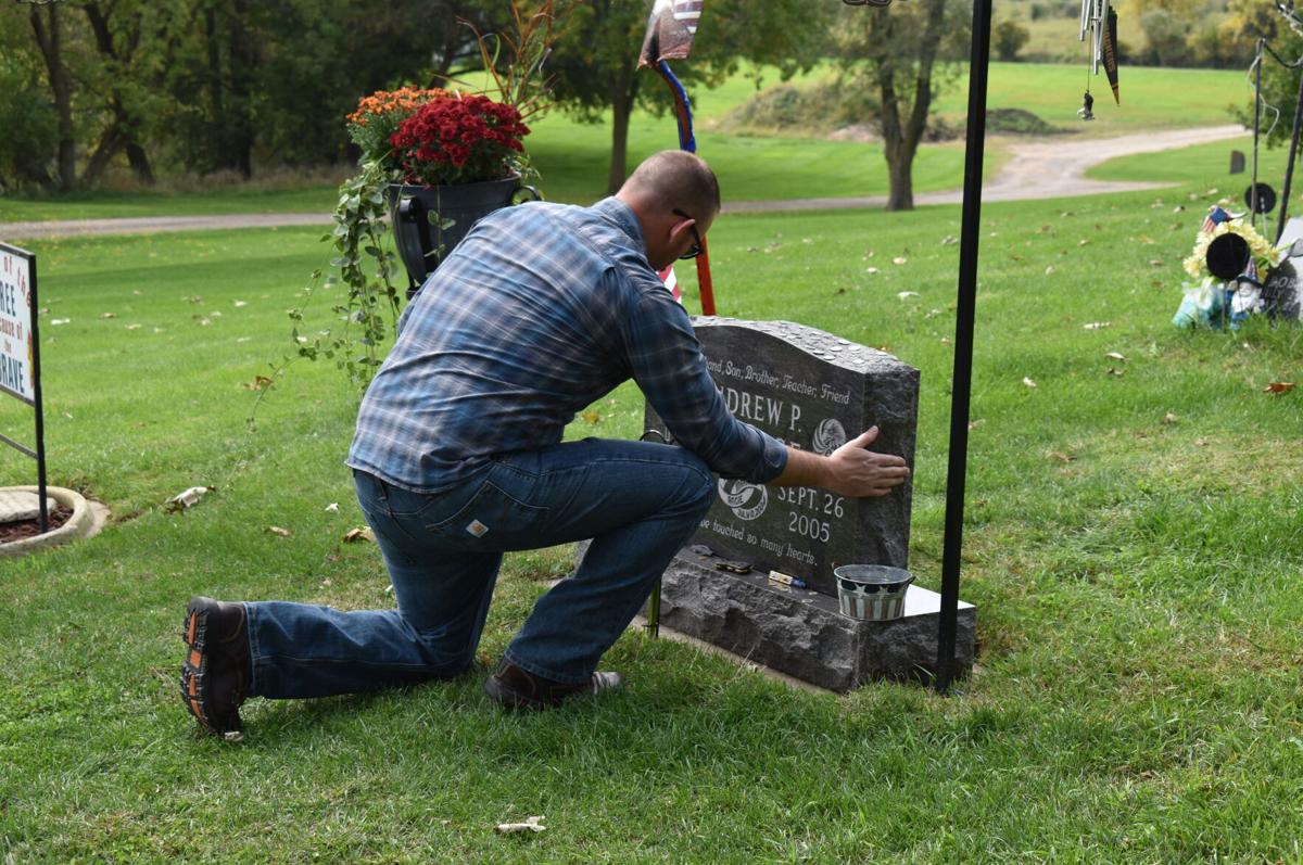 Gone, but not forgotten: Wallace remembered on 15th anniversary of ...