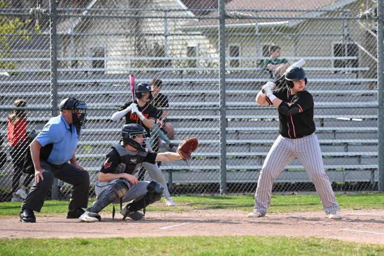 Ripon Tiger baseball team lets chances slip away in loss to Omro ...