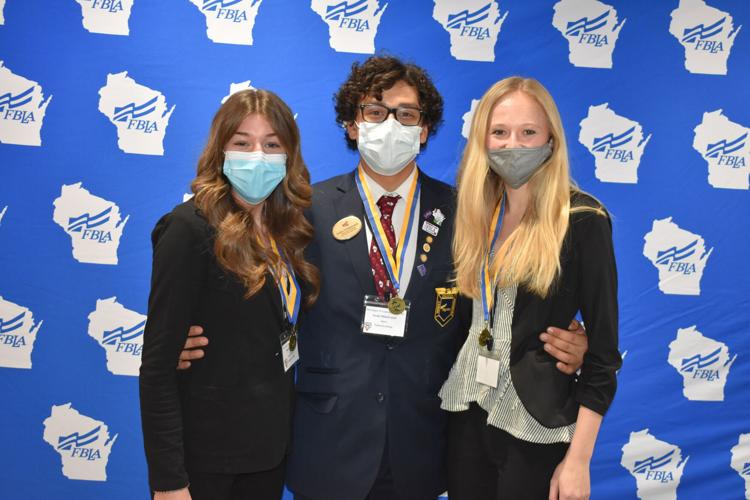 Ripon FBLA team enjoys success at regionals; 28 members qualify for ...