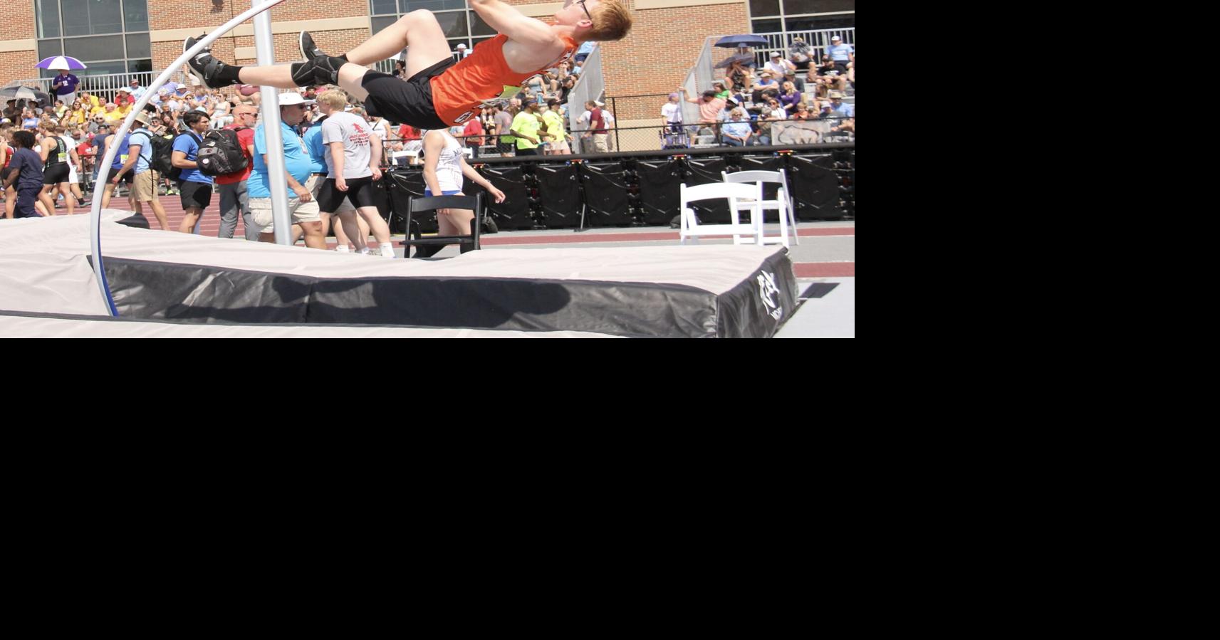 Ripon's Beahm vaults way to 8th-place finish at state track and field ...