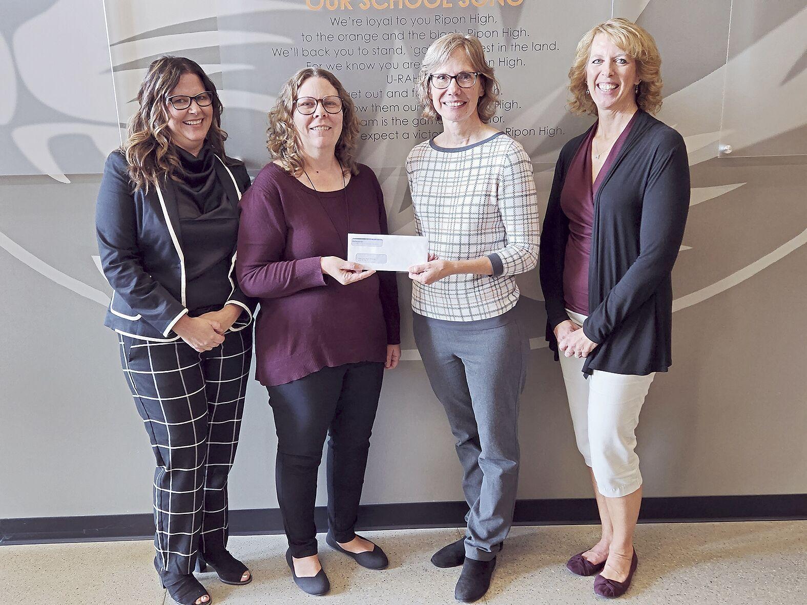 Walsworth donates $2,500 to Ripon schools | News | riponpress.com