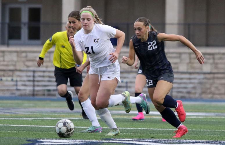 River Falls Wildcats leapfrog Hudson Raiders in Big Rivers Conference ...