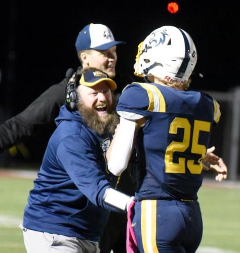 PHOTOS: River Falls scores 36-21 Level 2 playoff victory | Newsletter ...