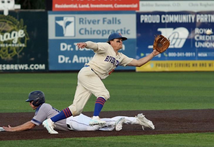 Fighting Fish look to stay perfect in SCVBL play (8 photos ...