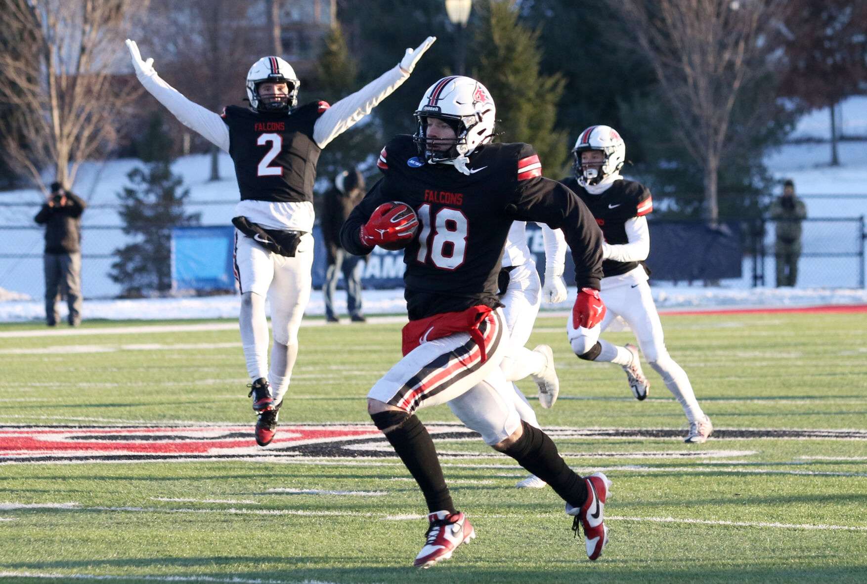 UWRF advances to Stagg Bowl after thrilling semifinal | Sports ...