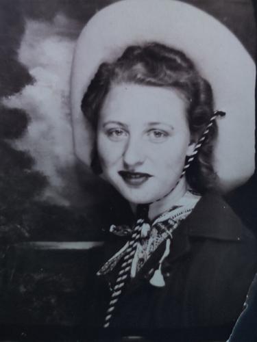 Violet E. Scott | Obituaries | riverfallsjournal.com