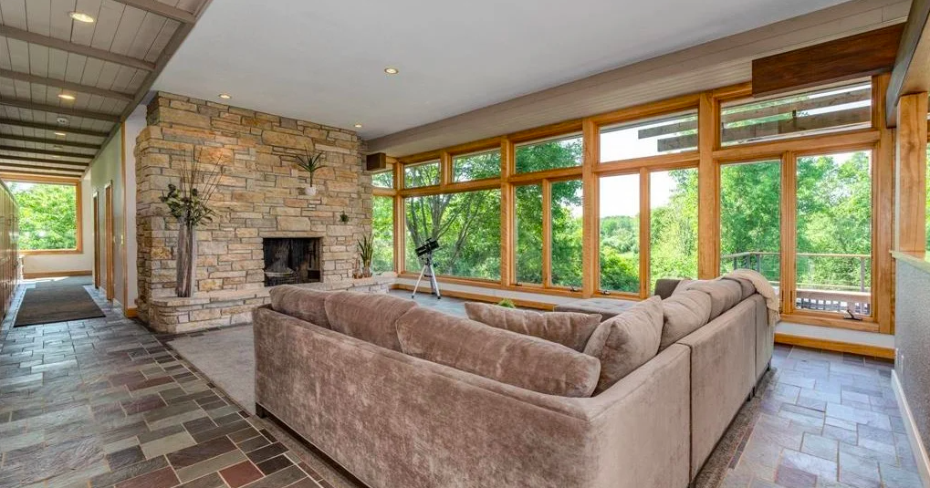 Photos: Custom prairie style house on almost 58 acres for sale in River ...