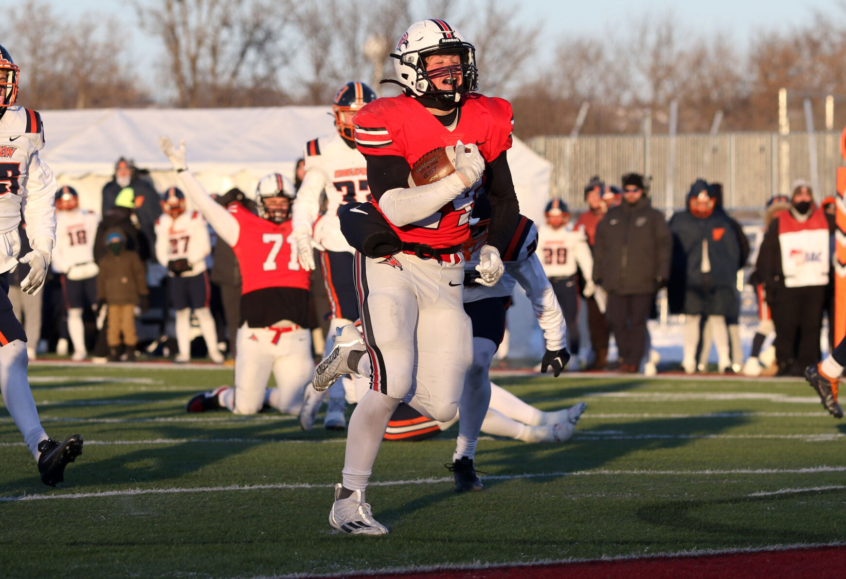 UW-River Falls Falcons soar to NCAA Division III semifinals | Sports ...
