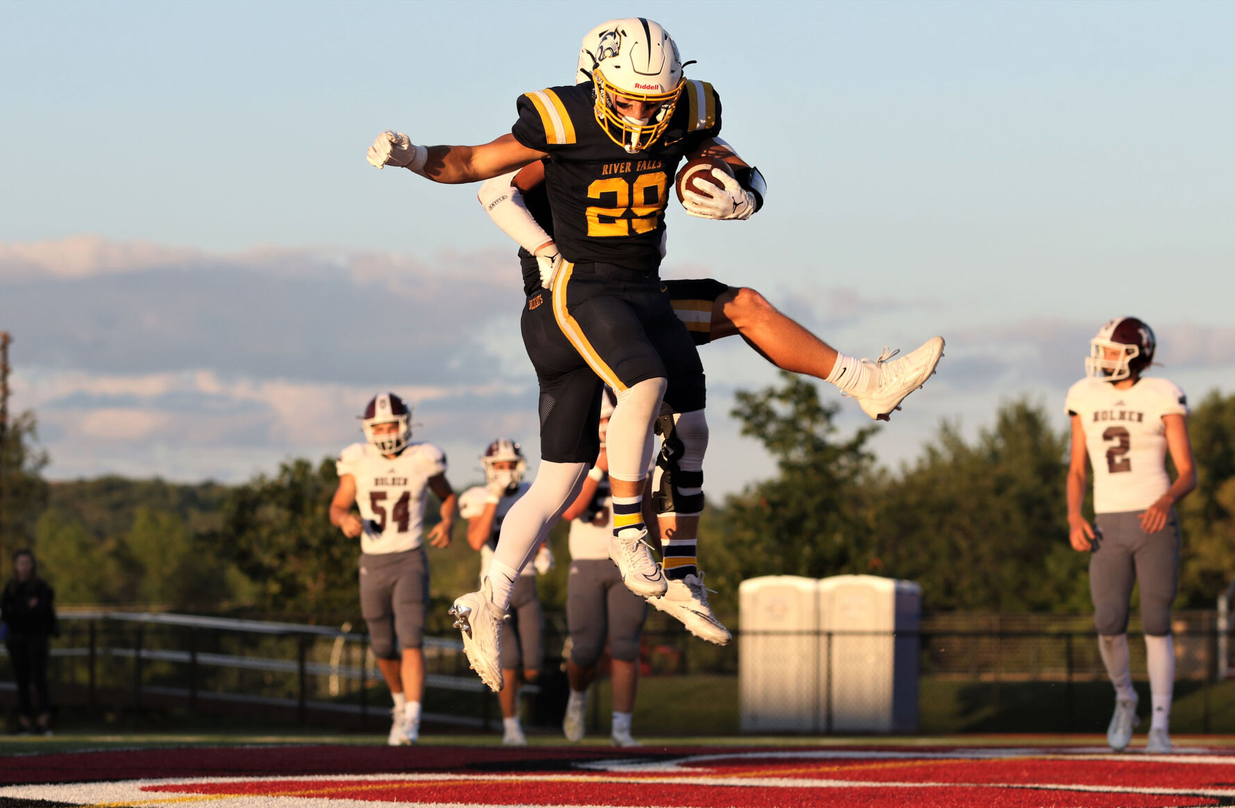 River Falls stifles Holmen to improve to 2-0 (8 photos) | Newsletter ...
