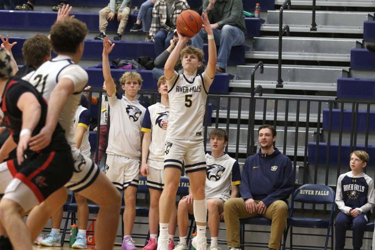 Wildcats' defense leads to 80-56 victory | Sports | riverfallsjournal.com