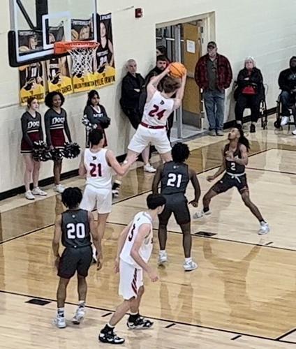 Video: Morrilton Devil Dogs and Dardanelle Sand Lizards face off in 4A ...