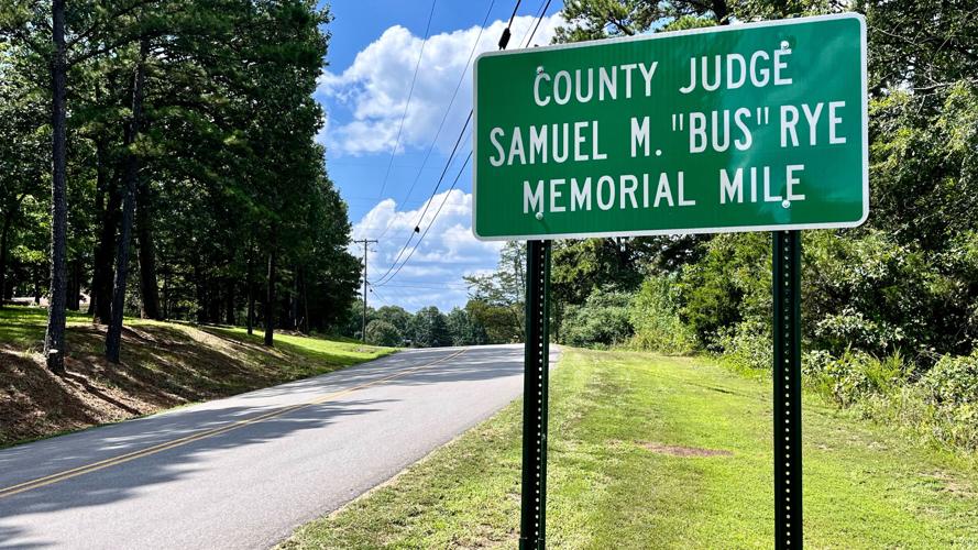 Former Pope County Judge “Bus” Rye honored with Memorial Mile | Life in ...