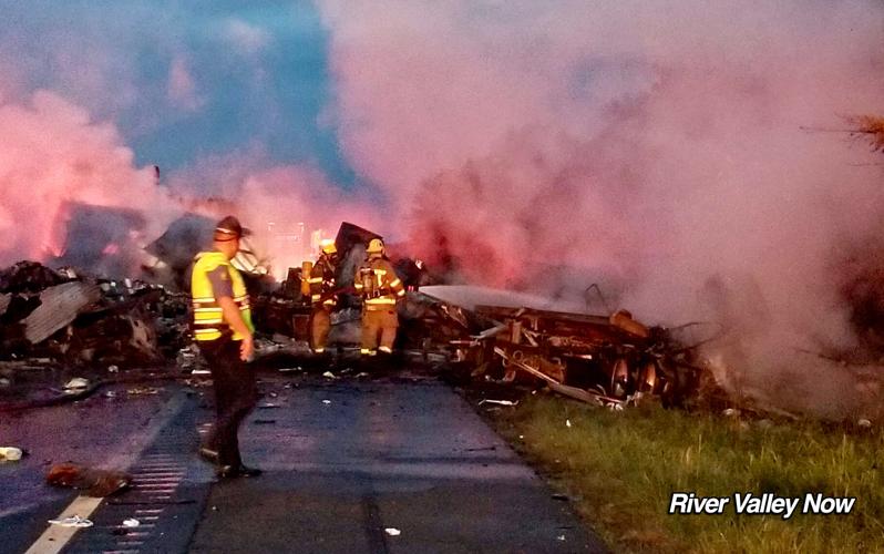 Wednesday morning fiery crash on I-40 claims two lives | Local News ...