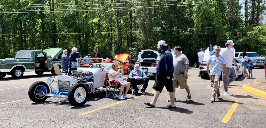 Tri-County Cruizers/Valley Antique Auto Club Car Show/Swap Meet ...