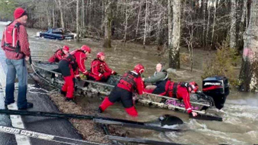 Yell County Mounted Patrol conducts swift water rescue; save two people ...