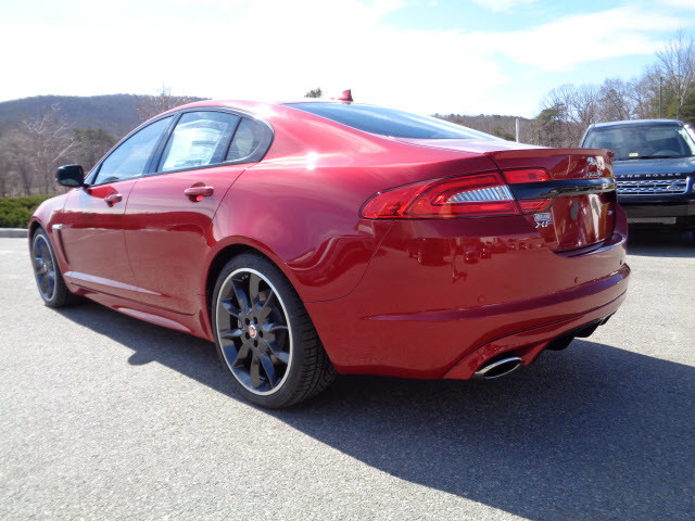 2015 Italian racing red Jaguar XF