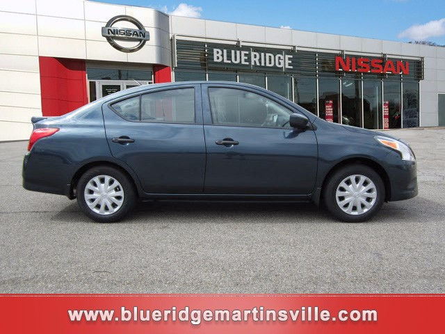 2016 Graphite Blue Nissan Versa