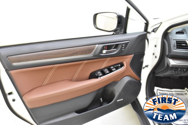 2019 Crystal White Pearl Subaru Outback