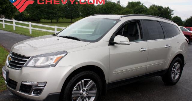 2017 Tan Chevrolet Traverse