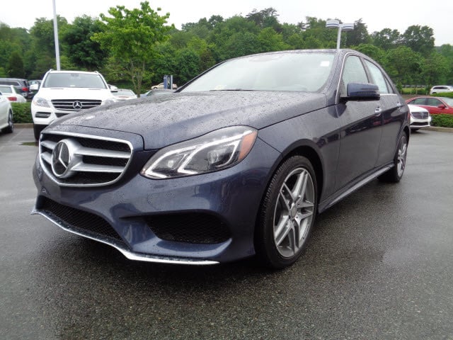 2016 Indigo blue Mercedes-Benz E-Class
