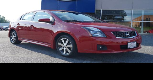 2012 Red Nissan Sentra