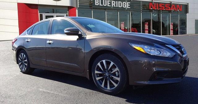 2016 Java Metallic Nissan Altima