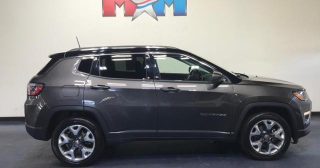 2018 Granite Crystal Metallic Clearcoat Jeep Compass