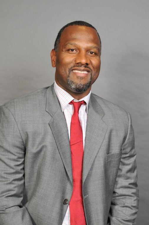 Ex-UNC and Patrick Henry star Lynch remembers Dean Smith