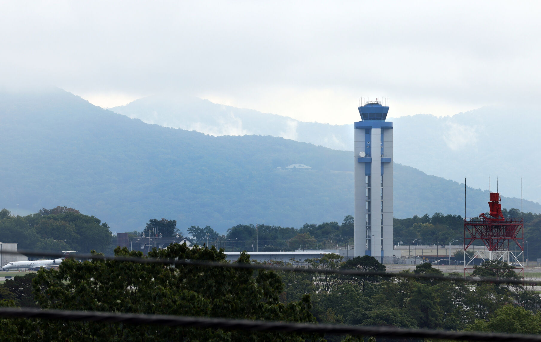 Runway reopens at Roanoke airport following botched landing