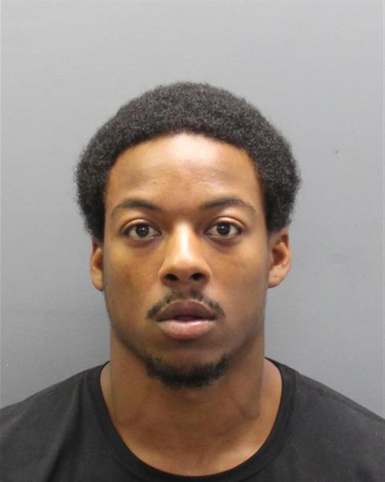 Man who robbed Roanoke bank sentenced to 2-plus years