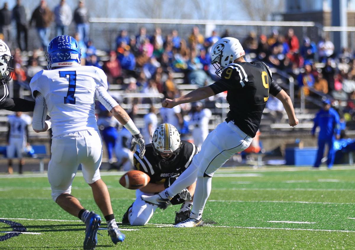 Radford football: Lytton puts in solid effort for Bobcats