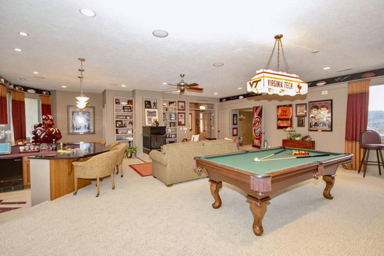 Retired Virginia Tech football coach Frank Beamer lists Blacksburg home ...
